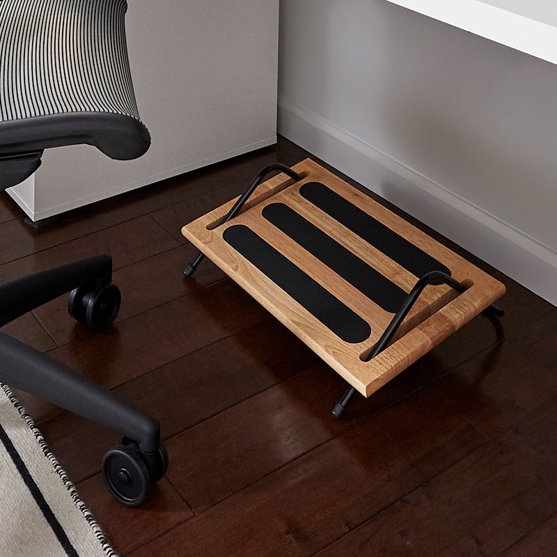 Humanscale FR100 Tilting Footrest